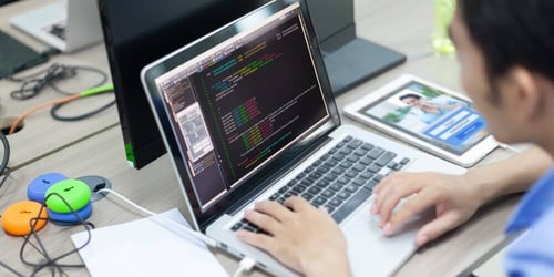 Qu'est-ce que l'infogérance informatique ? Définition précise